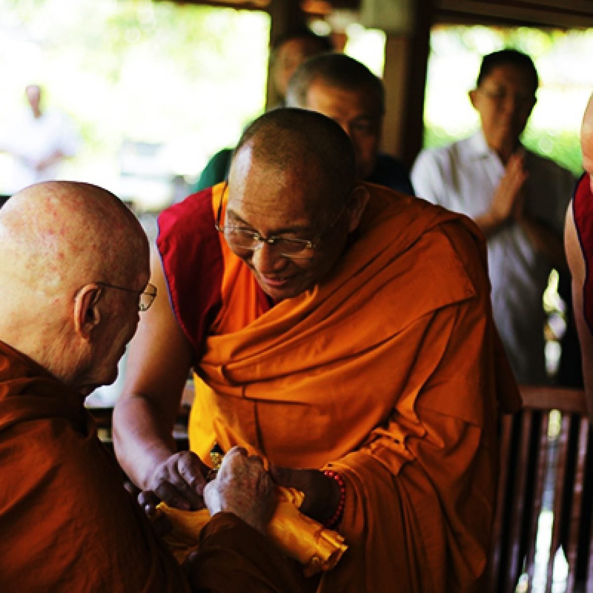 Pertemuan Dua Guru Besar Buddhis Beda Tradisi – Buddhazine