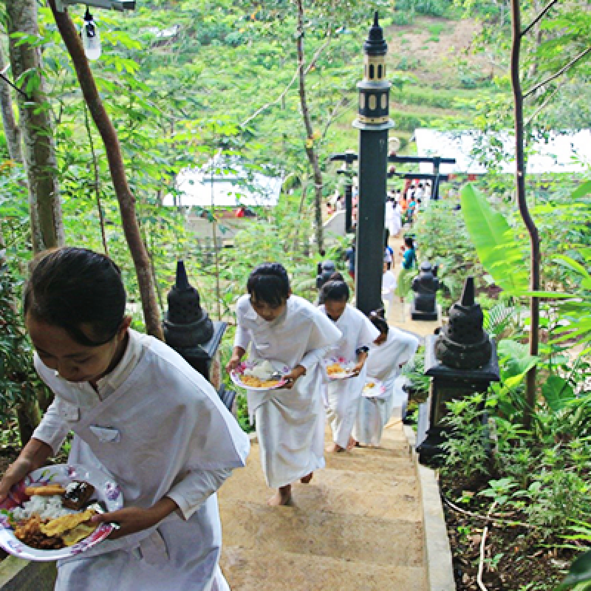 Pelatihan Atthasila Membawa Kedamaian – Buddhazine