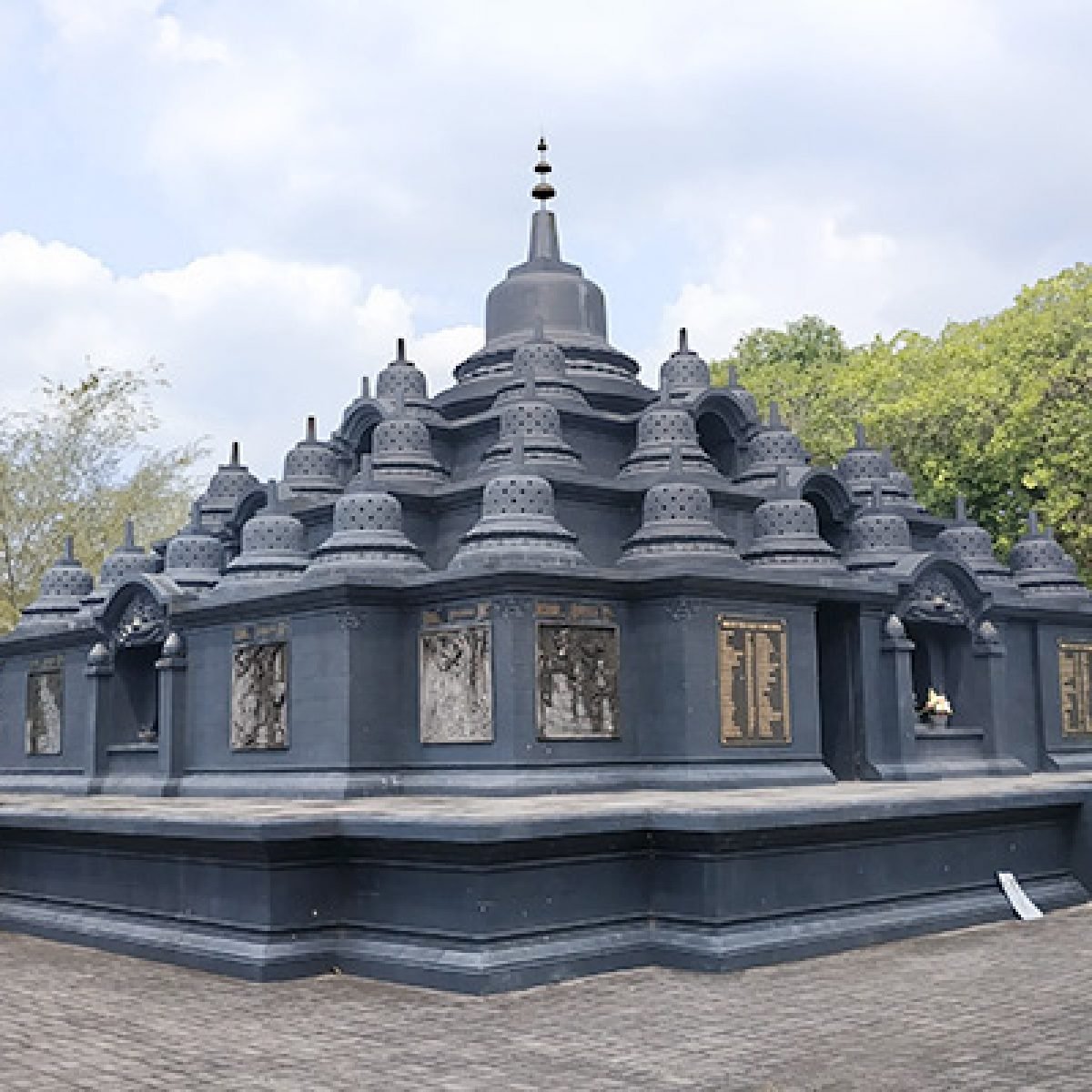Berbagai Spot Menarik di Vihara Lasem – Buddhazine