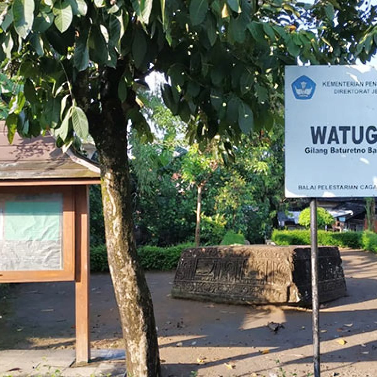 Watu Gilang, Situs Monolith Berelief di Kawasan Jogja – Buddhazine