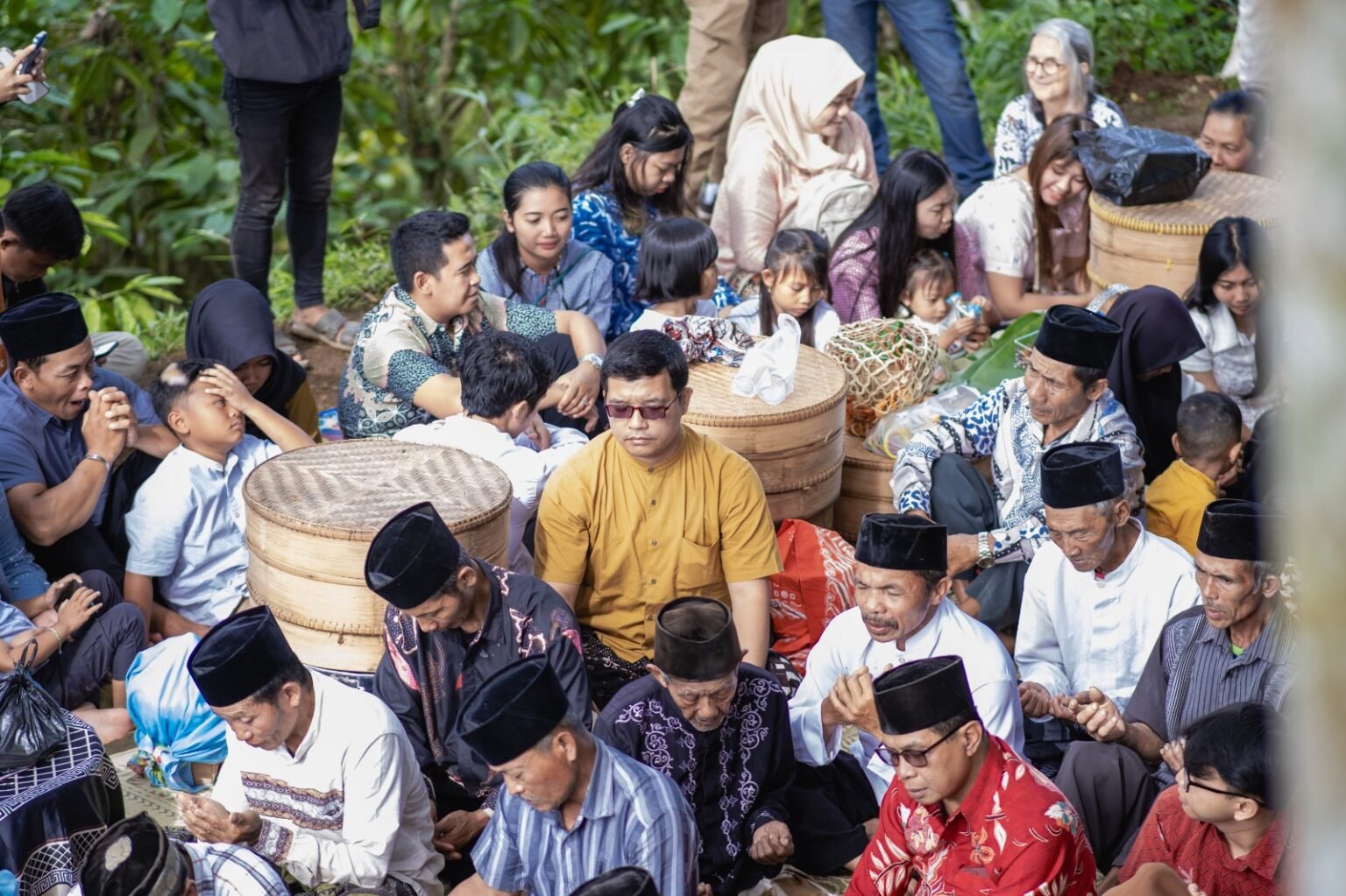 Tari Gugur Gunung Kisahkan Keindahan Gotong Royong – Buddhazine